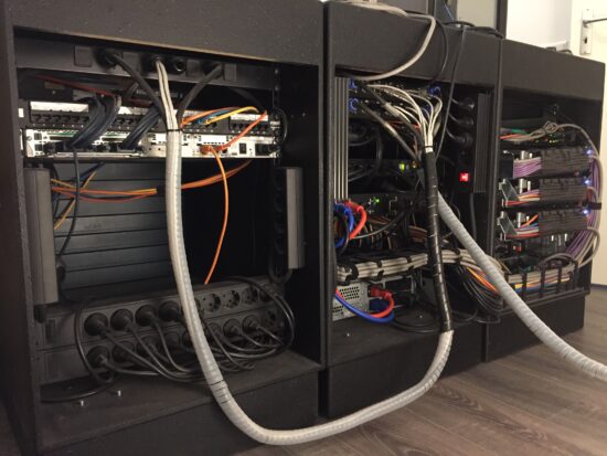DIY Lab rack for network and server equipment - Networking, servers ...