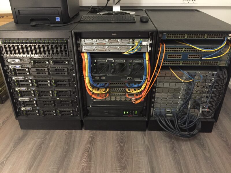 DIY Lab rack for network and server equipment - Networking, servers ...